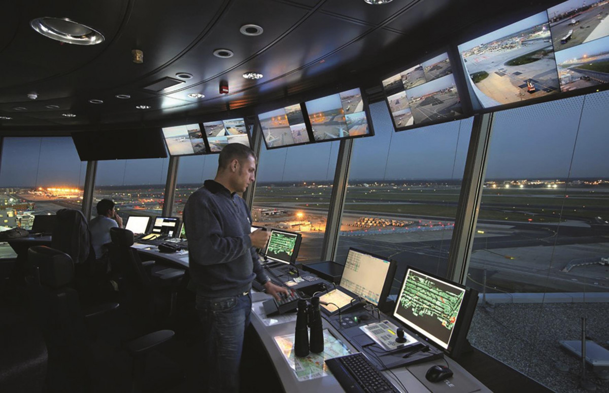Cómo ser controlador aéreo: requisitos y qué necesitas - QueNecesitamos.com